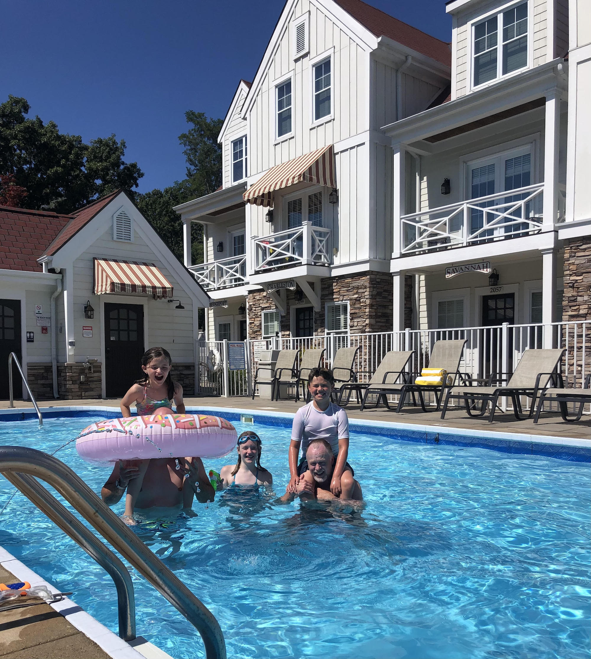Book Your Summer Vacation - The Beach House at Lake Street